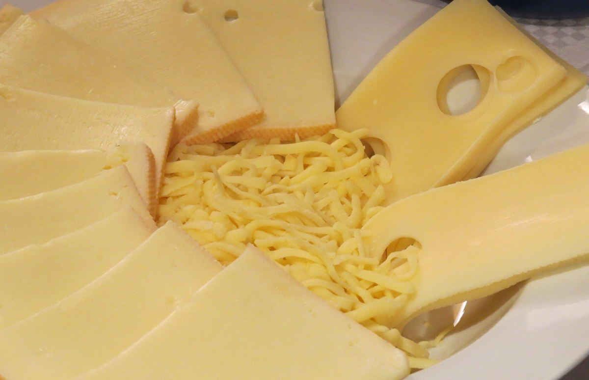 syr-raclette-na-taliri - Světkreativity