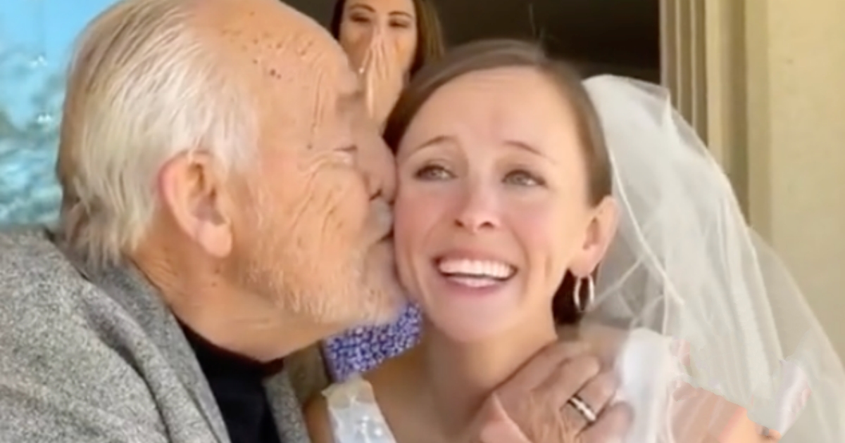 Otec trpící demencí pozná svou dceru, která se právě vdává: Video