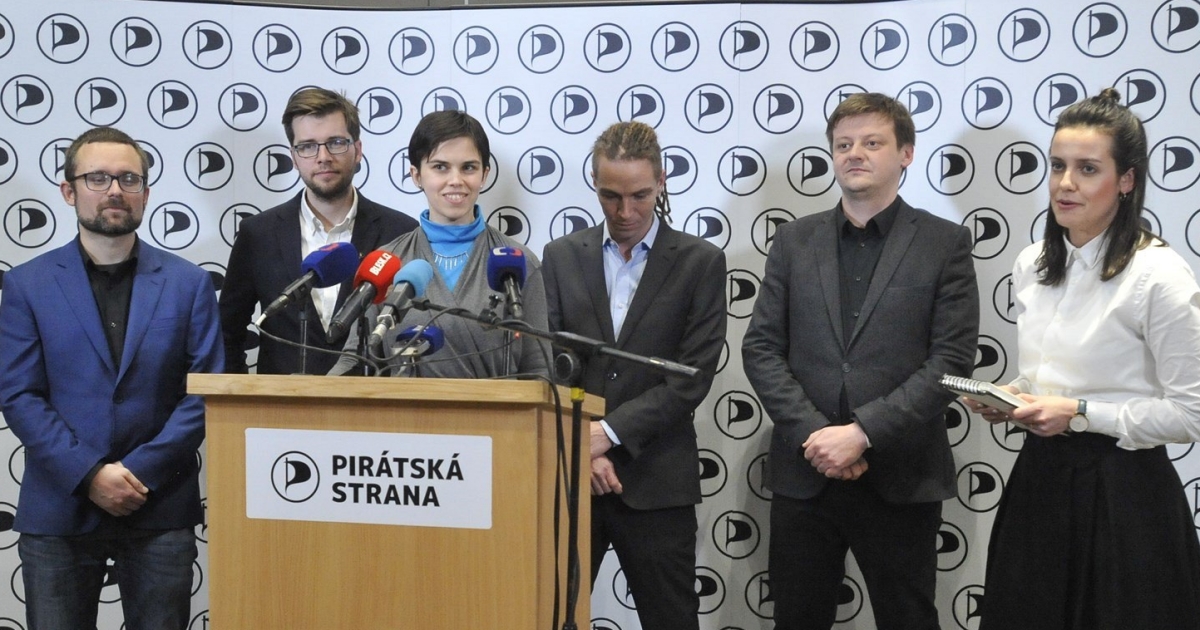 Zrada mezi Piráty: Uniklé konverzace mohou odradit voliče