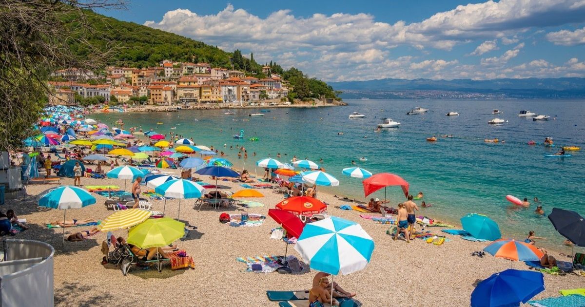 Noční můra všech turistů: Nálezci museli ihned utéct z pláže
