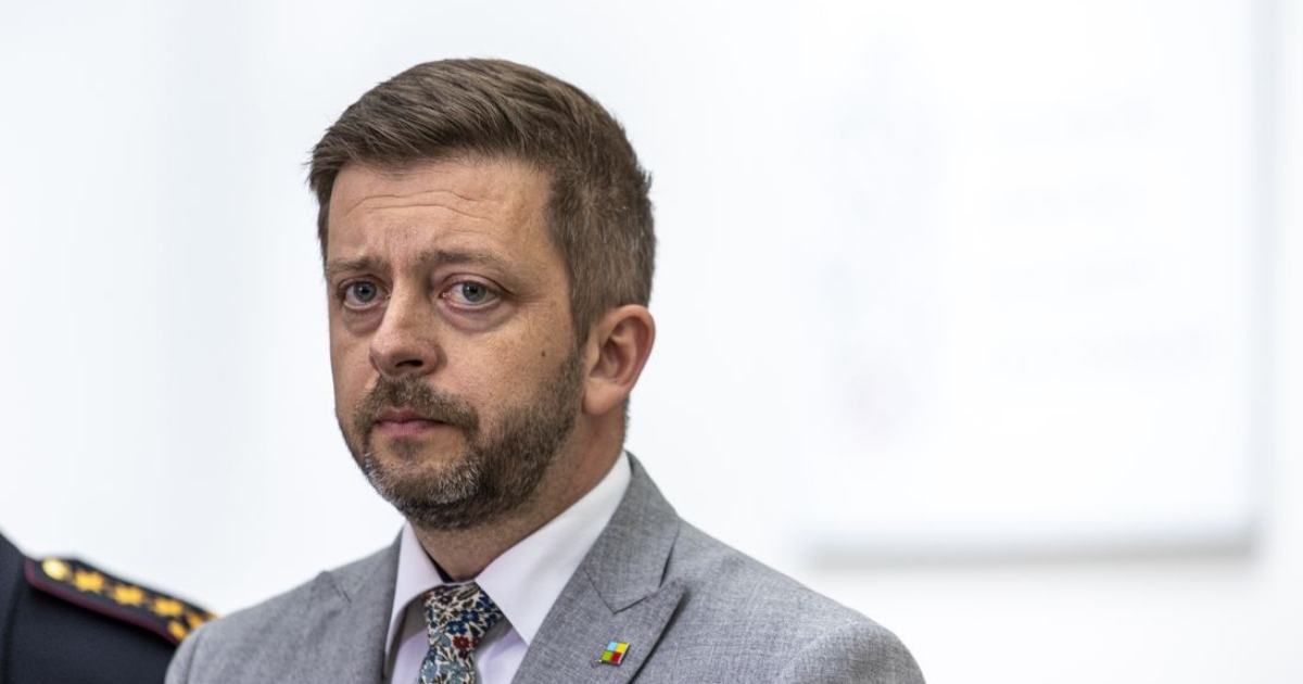 Vít Rakušan v hádce se seniorem: Na nadávky pohotově reagoval